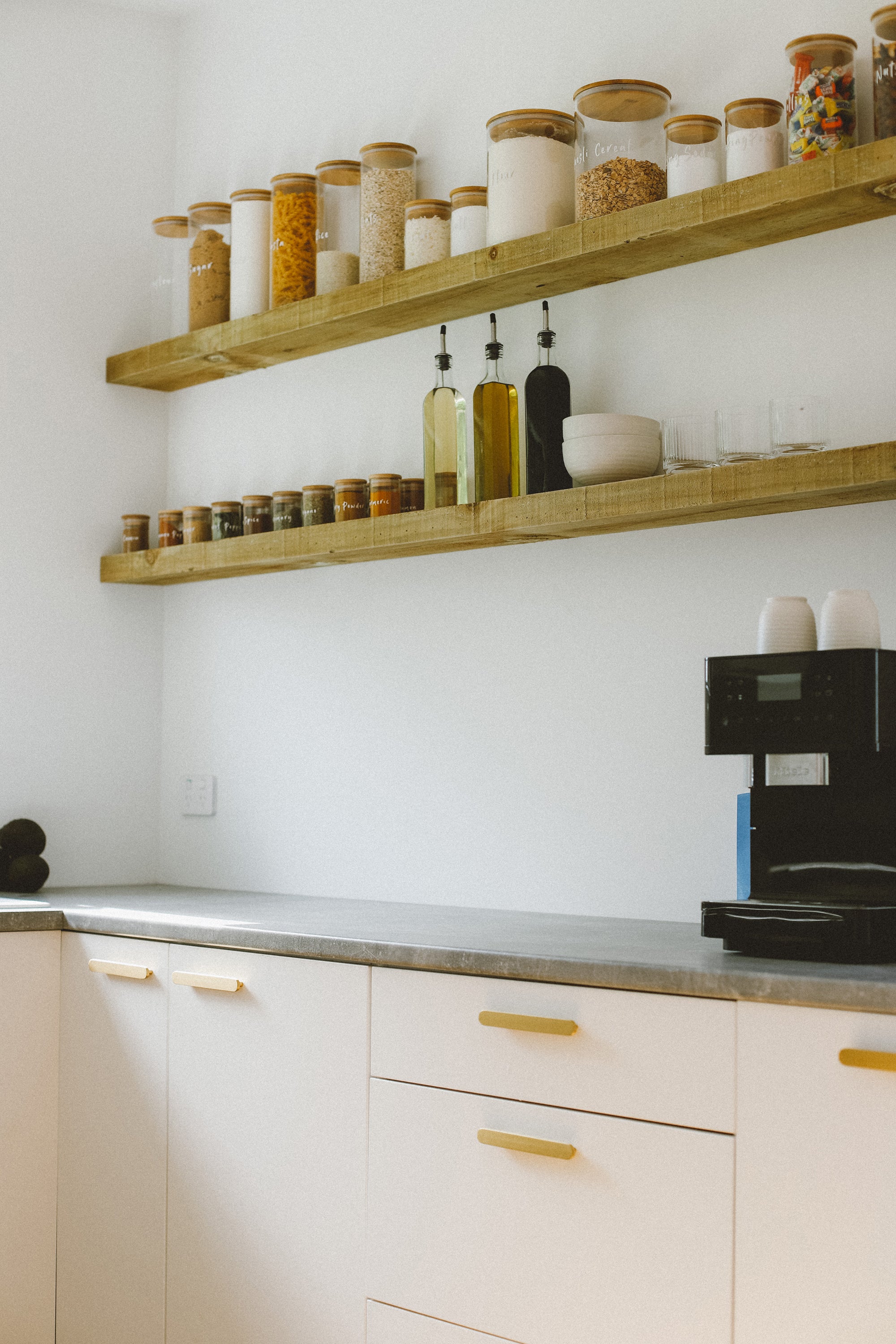 Unlocking Elegance: The Irresistible elegance of Brass Handles in Your ...